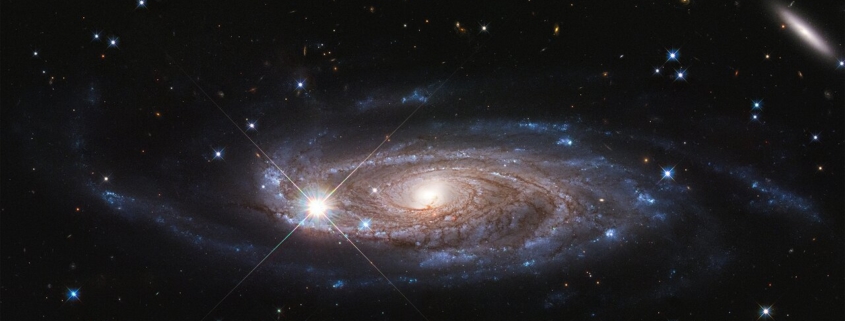 Da Hubble: le immagini della più grande galassia conosciuta nell ...